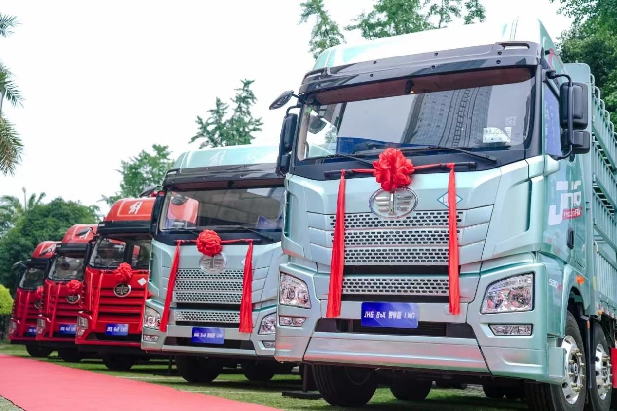 卓众商用车-专业的商用车内容平台 | 全球首发 原装原配，看中国重汽与潍柴动力如何双剑合璧 | 商用车网